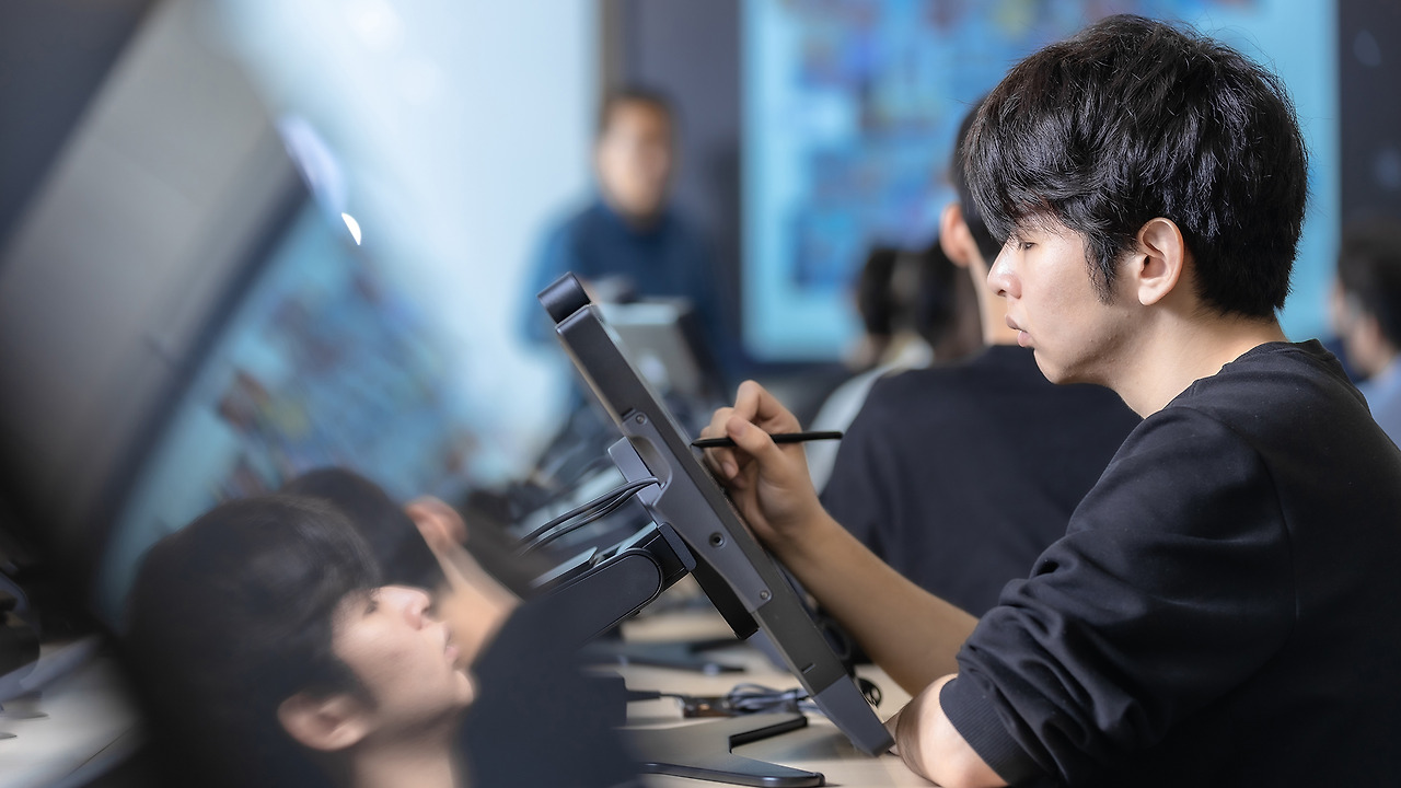 와콤 동명대학교 웹툰애니메이션학과에 ‘와콤 신티크 프로 27 풀세트 구축