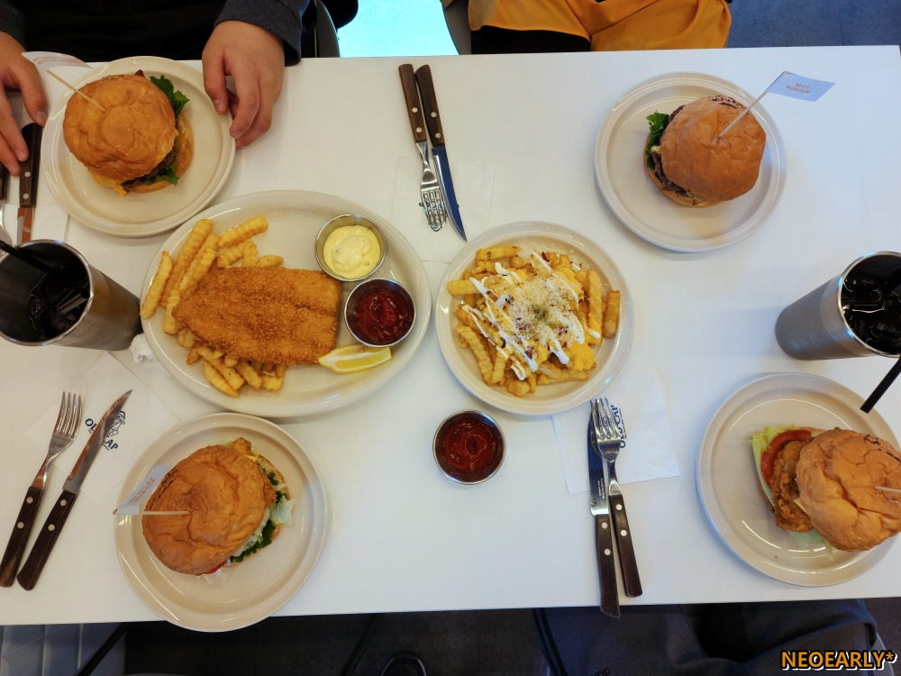 제주 올드캡 호주 감성의 버거 피쉬 앤 칩스를 맛볼 수 있다는 맛집