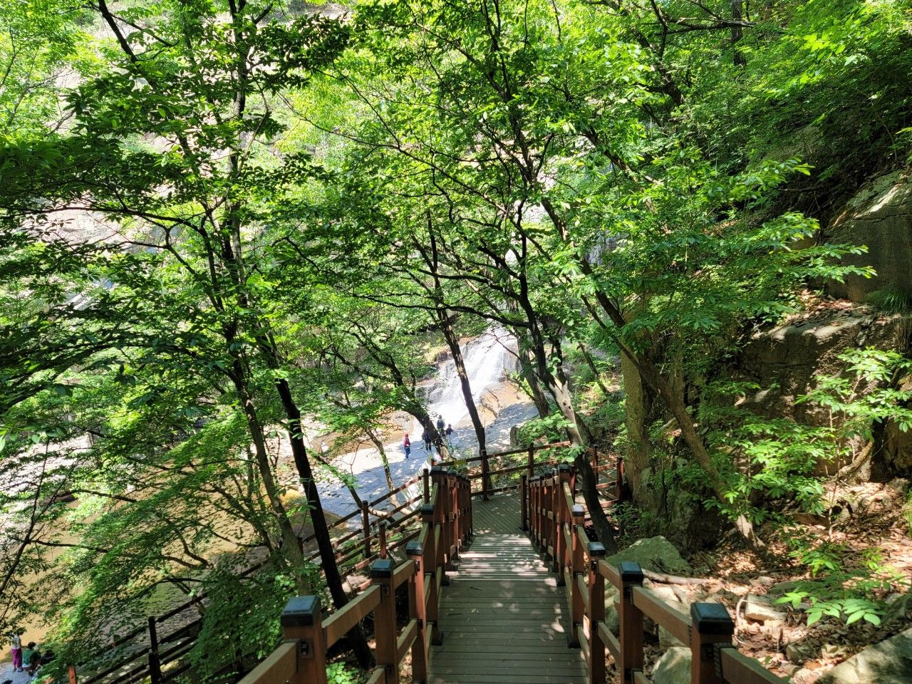 충북 괴산 가볼만한곳 수옥폭포 절경과 독특한 불상 원풍리 마애이불병좌상