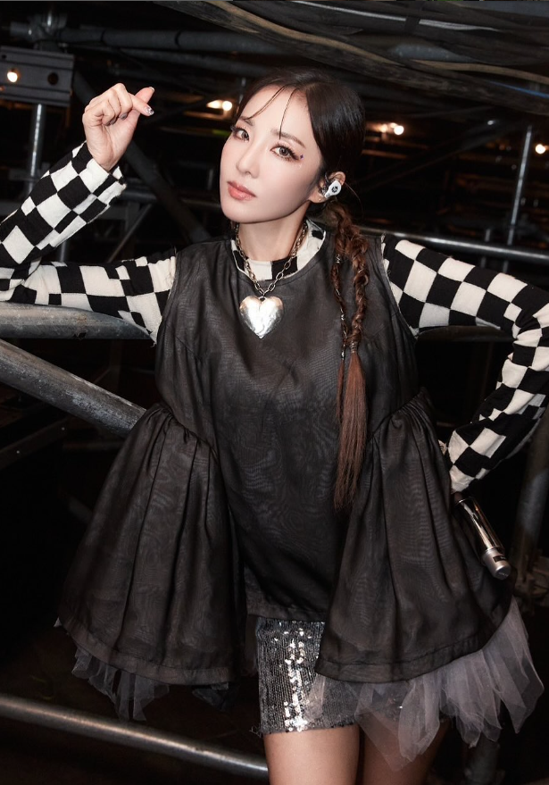 가수 '2ne1' 산다라박 프로필 / 나이 / 키 / 국적 / 몸무게 / 노래 / 성격 / 가족 / 동생 천둥