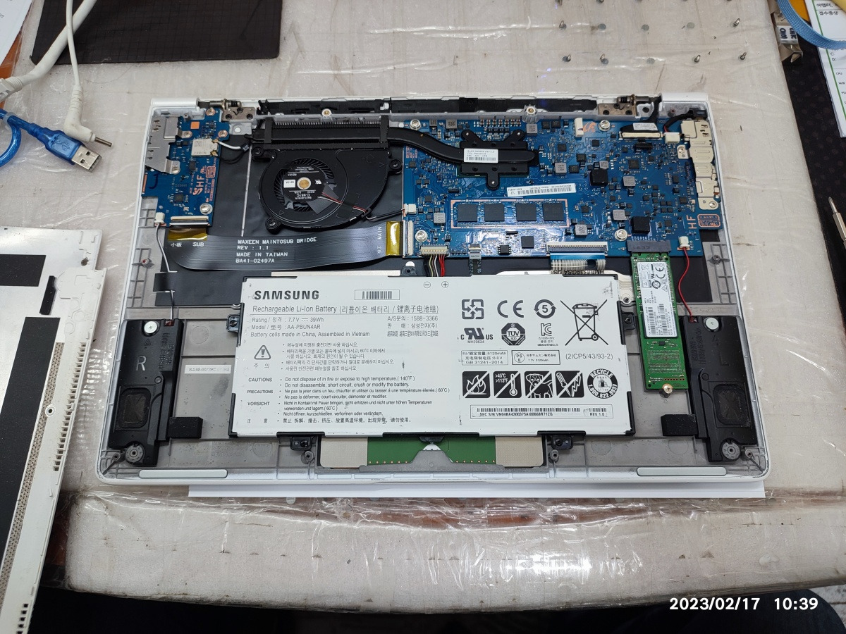 NT900X5L-K24W 분해