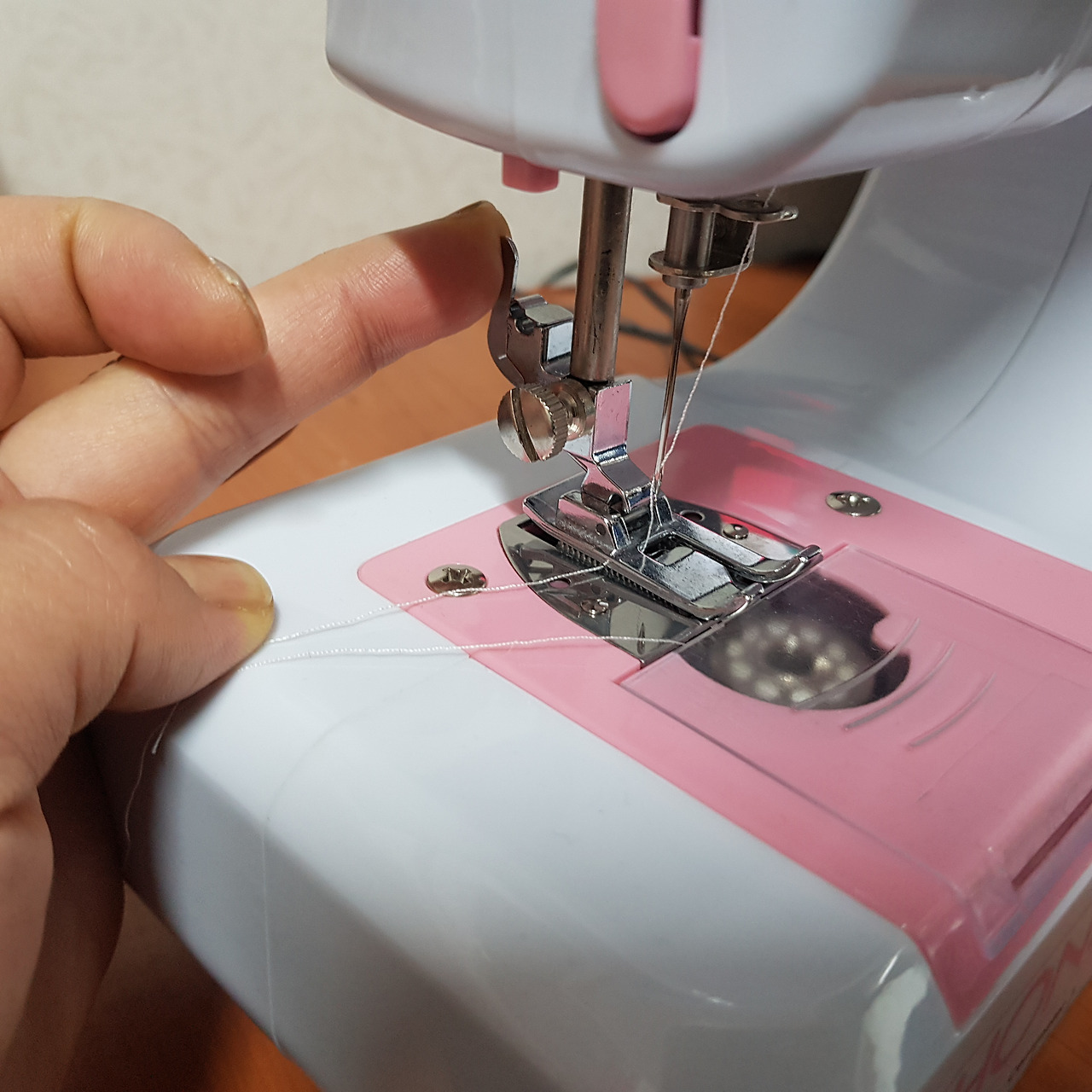 혼스 HSSM-1201 오버록 노루발 사용법