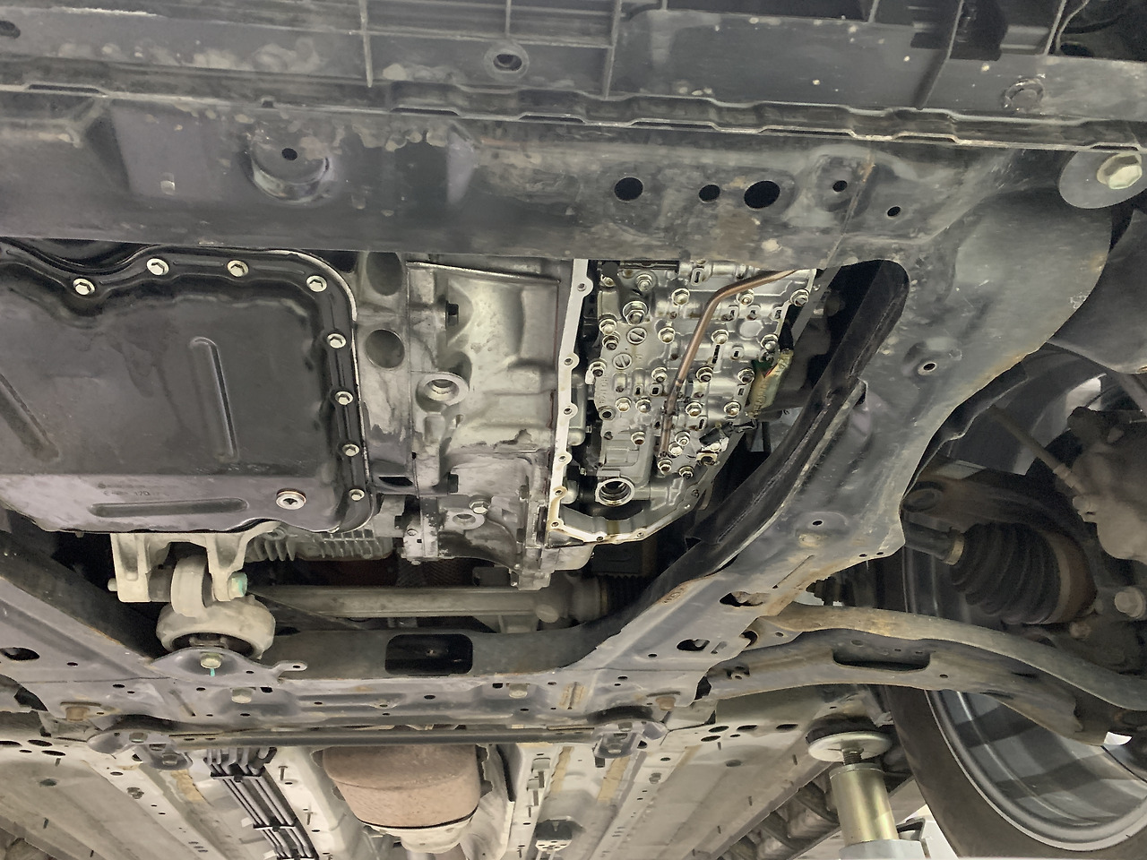 QM6 CVT 미션오일 신성오토에서 교체