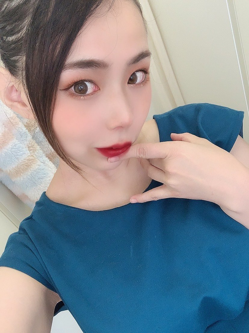 [92년생] 요시네 유리아 (Yuria Yoshine, 吉根ゆりあ)