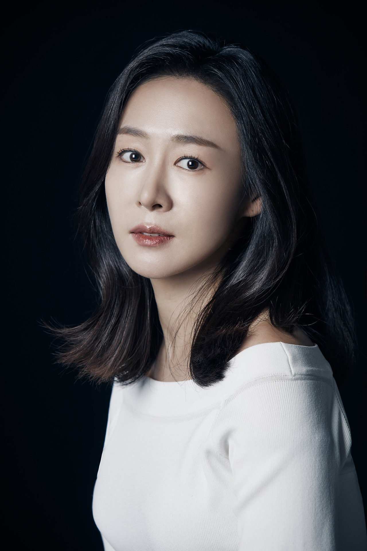 이진희 연극 ‘클로저 사랑에 갈등하는 안나 役 캐스팅화제 드라마 ‘재벌x형사 이어 연극서 강렬 눈도장 예약