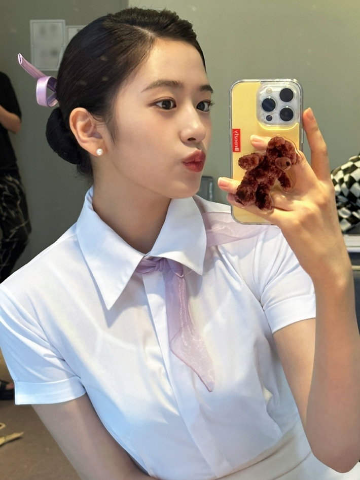 안유진 키 프로필 데뷔전 과거사진 몸매 가족 아빠 작품활동 직캠