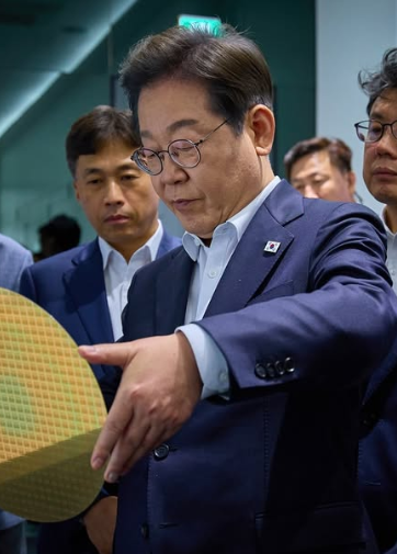 대선후보 이재명은 누구인가 나이 고향 학력 가족 재판 선고 국회의원 경력 대선 공약까지 프로필 상세 분석