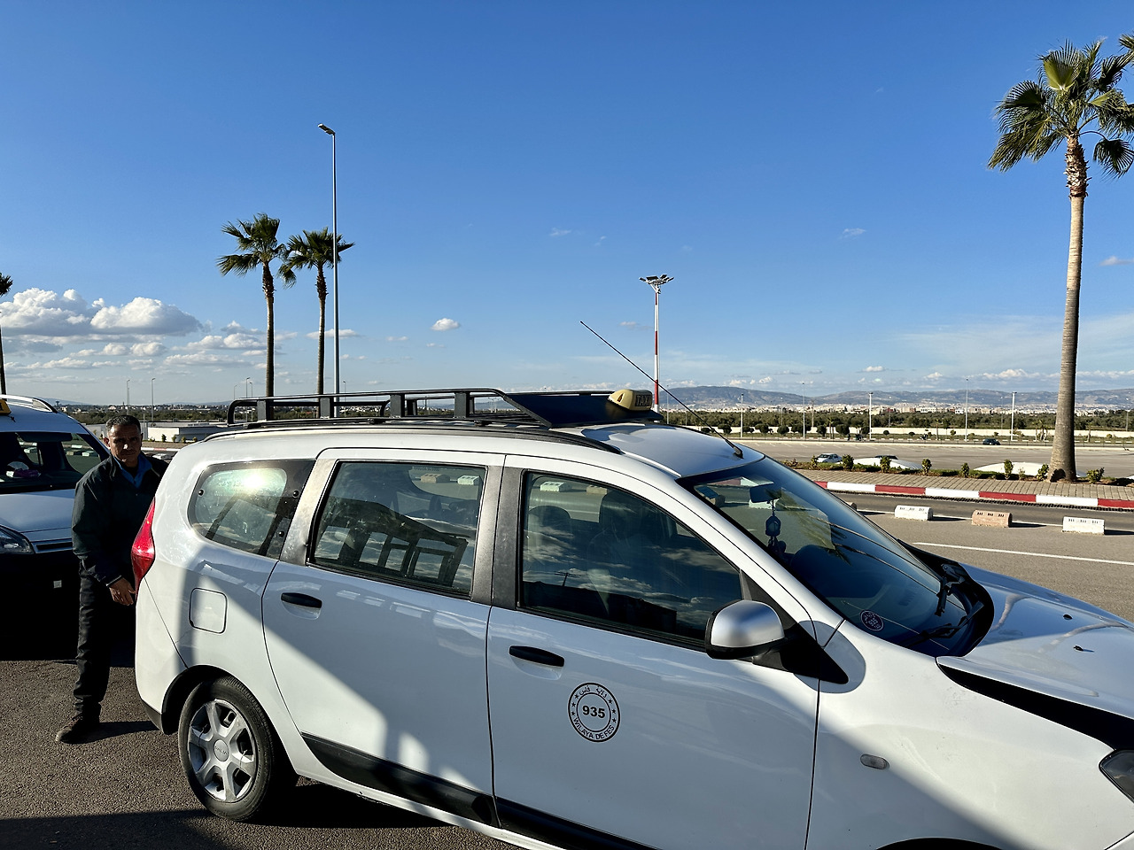 모로코 페즈 공항 에서 페즈 메디나 택시 이동 및 요금 | Fez Airport Taxi