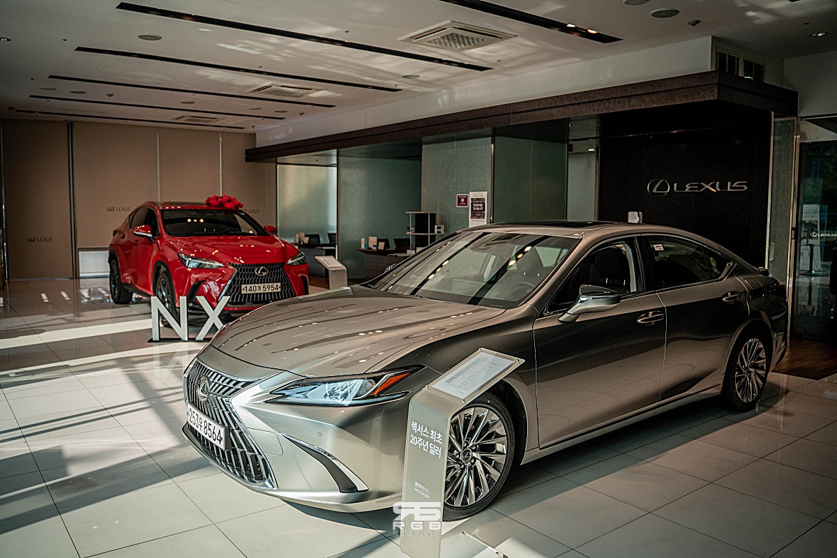 2023 렉서스 ES300h 시승기 – 렉서스의 감성을 담았다