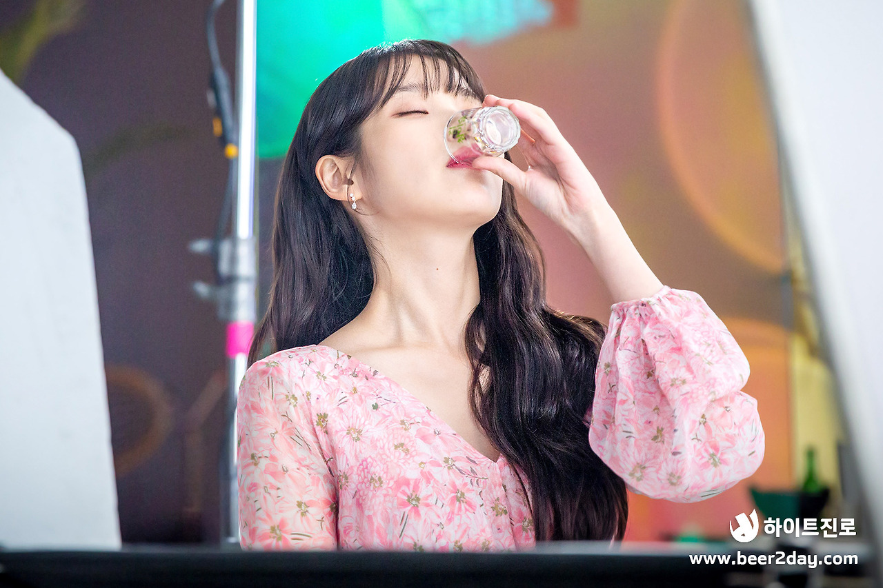 요정님과 함께 더욱 깨끗하게 돌아온 참이슬! 이슬우화 TVCF BEHIND