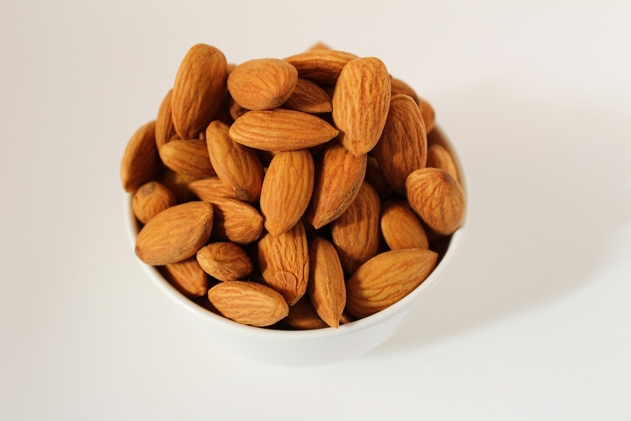 🥜 Amazing Health Benefits of Almonds