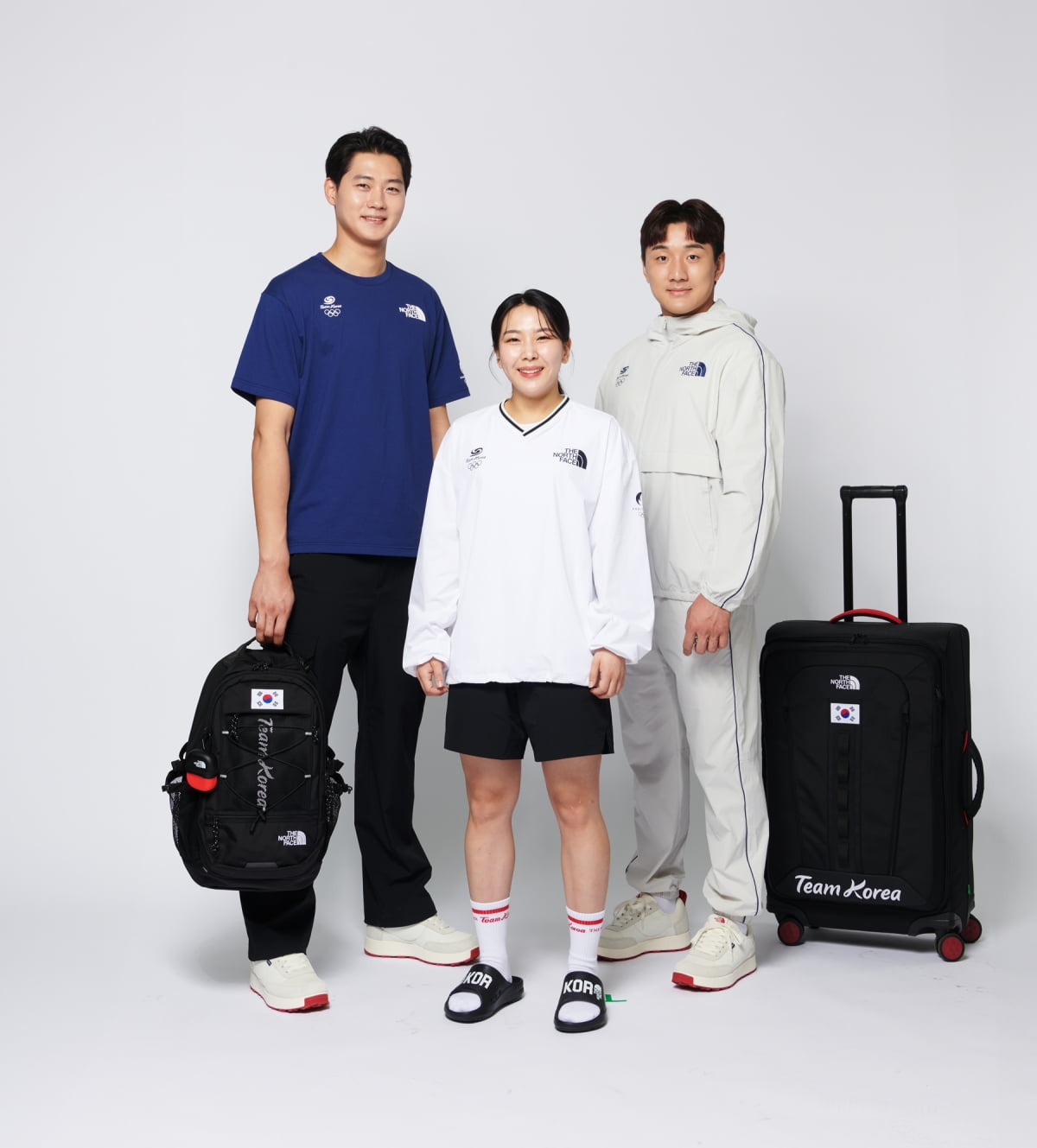 파리올림픽 대한민국 단복 공개…태극기 요소 담았다