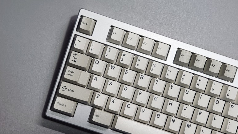 GMK Black Snail Alpha Kit 리뷰(feat. Base)