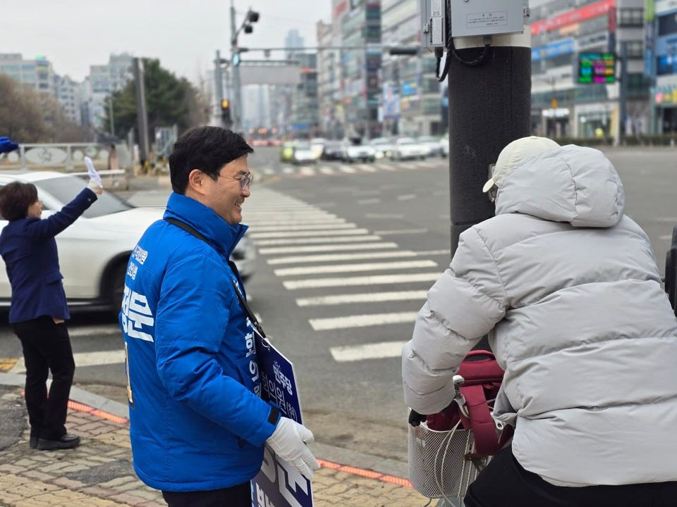 충남 천안시병 더불어민주당 국회의원 후보 이정문 프로필 자세히 알아보기