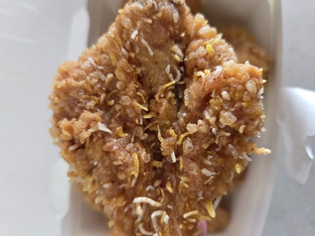 드디어 맛봤다! BHC 콰삭킹 솔직 담백 리뷰 (feat. 내돈내산)