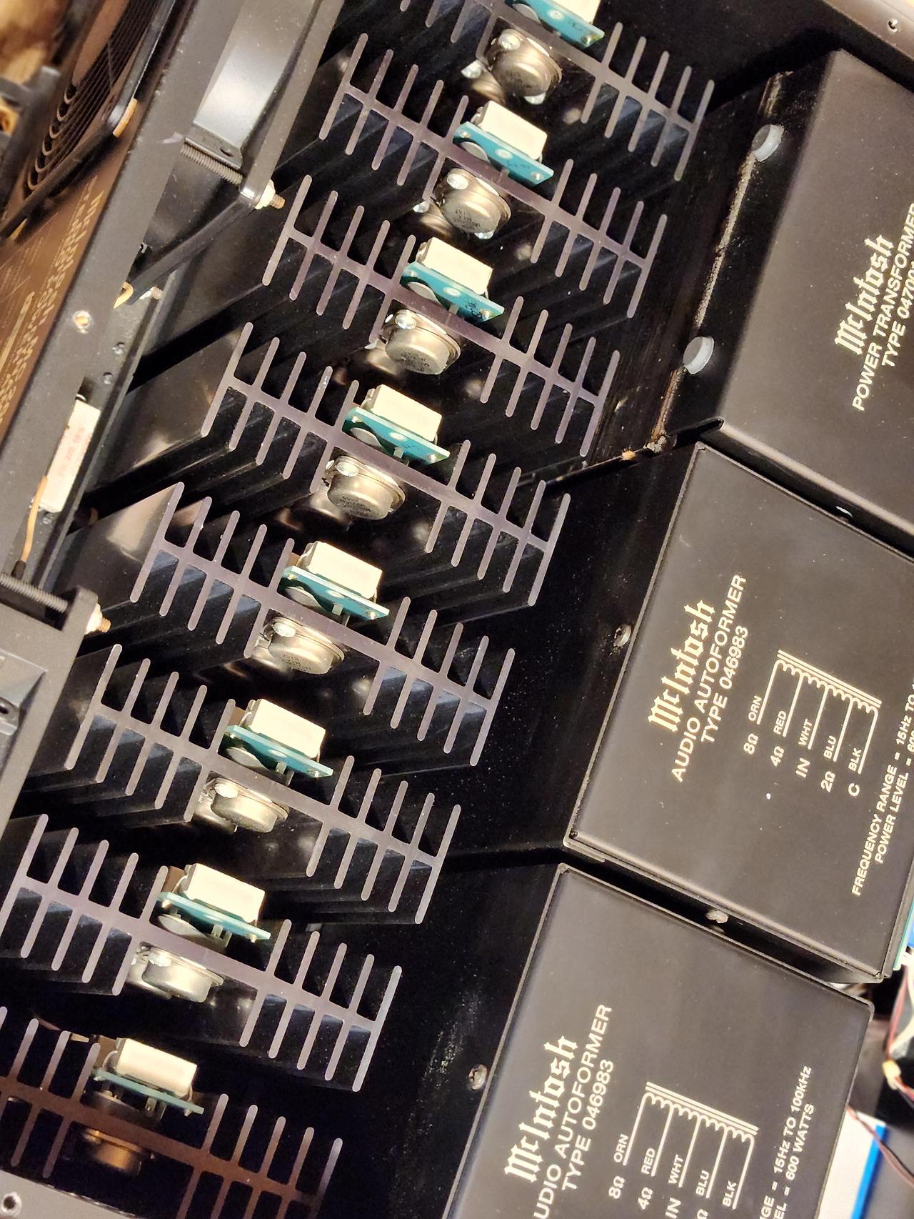 Mcintosh 맥킨토시 베스트셀러 Mc2600 파워엠프 입니다 극극상품 100v전용 토요주미차폐트렌스 3k포함 Stock Out