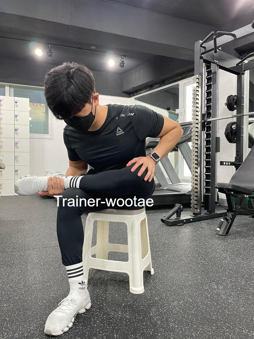운동하기 전에 하면 움직임이 좋아지는 고관절 스트레칭