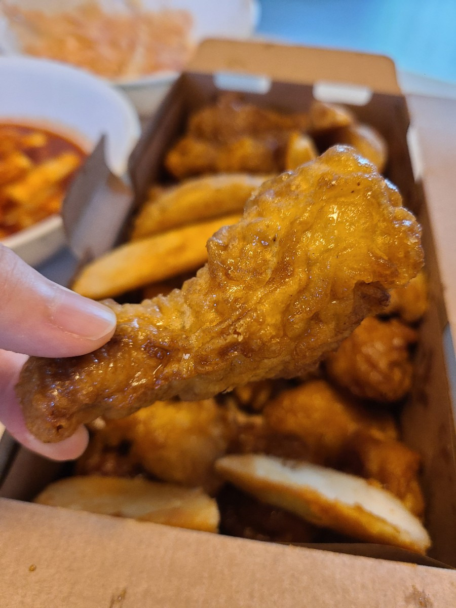 교촌치킨 세종아름점 허니콤보웨지감자세트