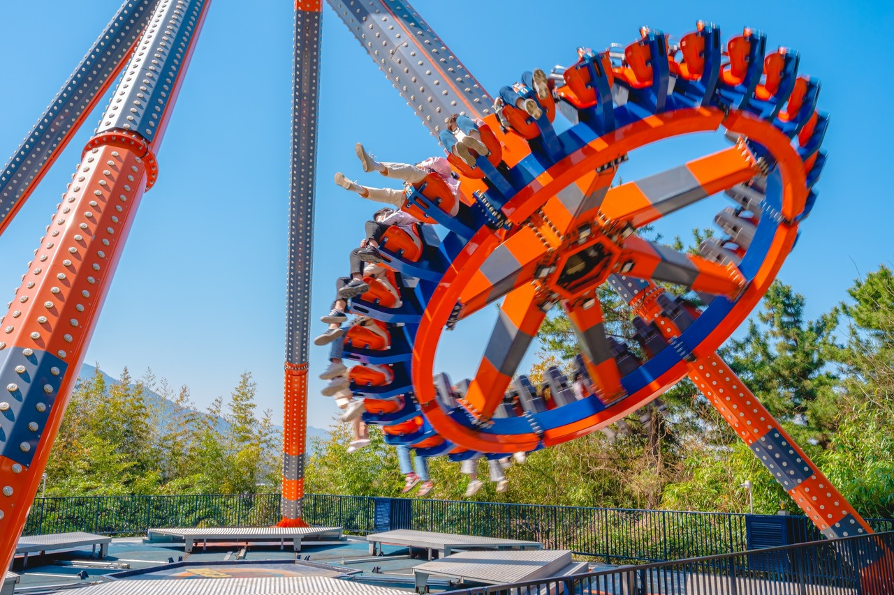 대구의 명소, E-World에서의 신나는 어드벤처! / Discover the Thrills of E-World in Daegu!