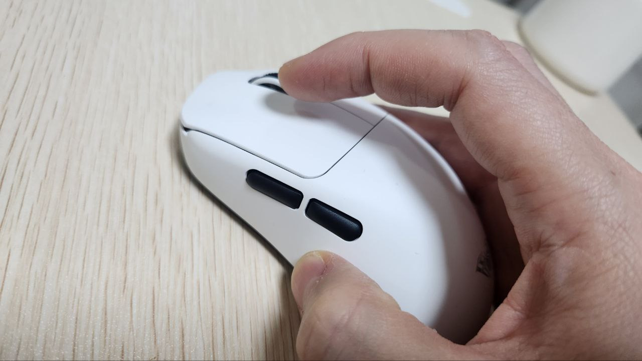 독거미 마우스? 37g 3만원대 8K SC800 개봉기 장단점(소프트웨어 다운로드 방법, 한글 메뉴얼 등)