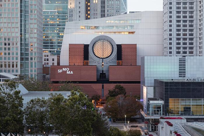 샌프란시스코여행 Sfmoma 그래피티아티스트 제이알jr 의 새로운전시 디지털벽화 샌프란시스코현대미술관