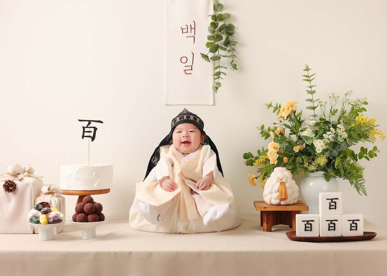 노원사진관 아기 100일 사진 촬영 기록 항상 감사하는 띠모