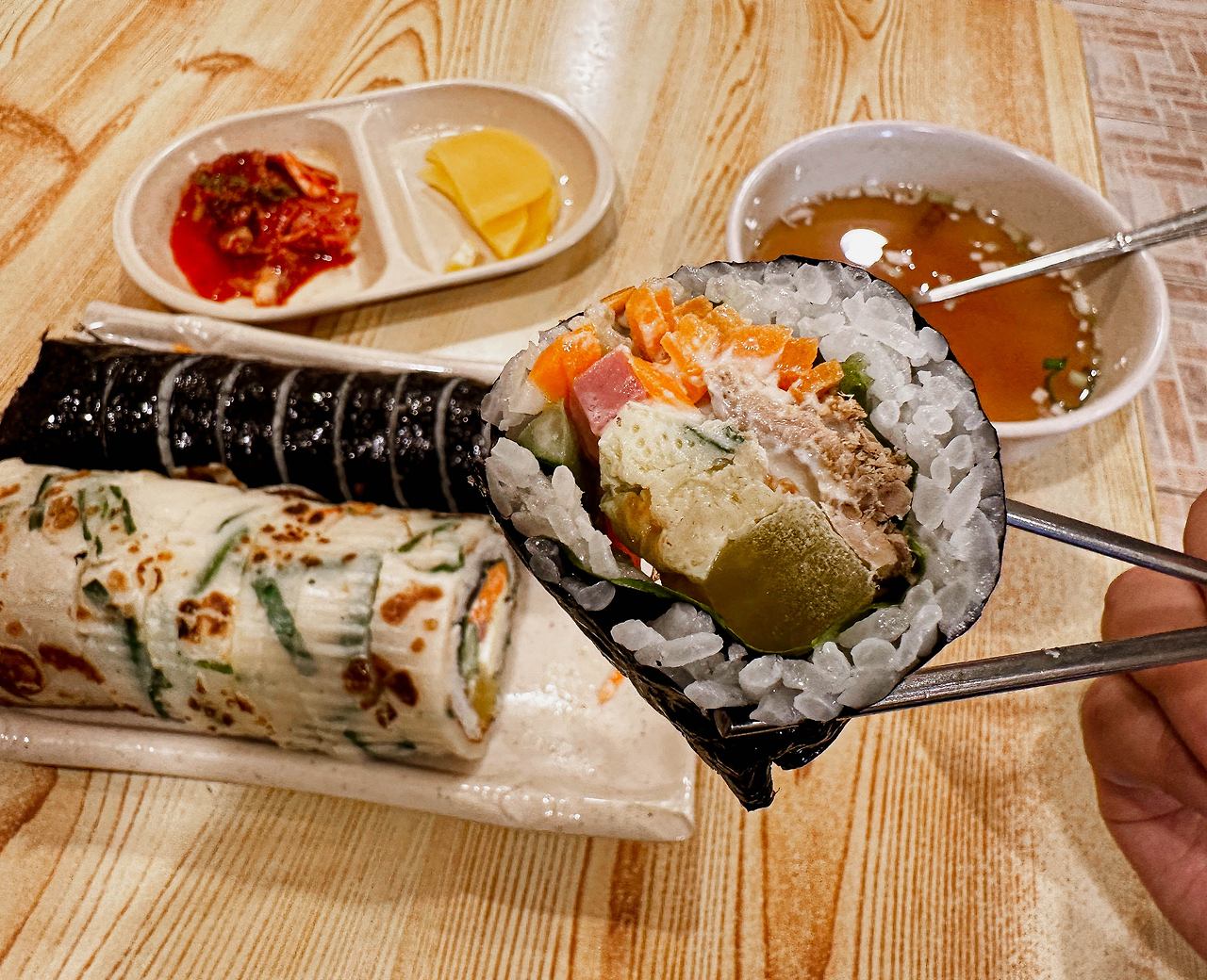 부침개 김밥을 파는 정읍 옛날김밥