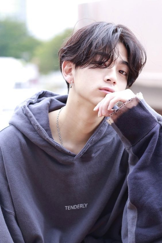 남자 긴머리 펌 정리 스타일 투블럭 파마 올백 종류 가르마