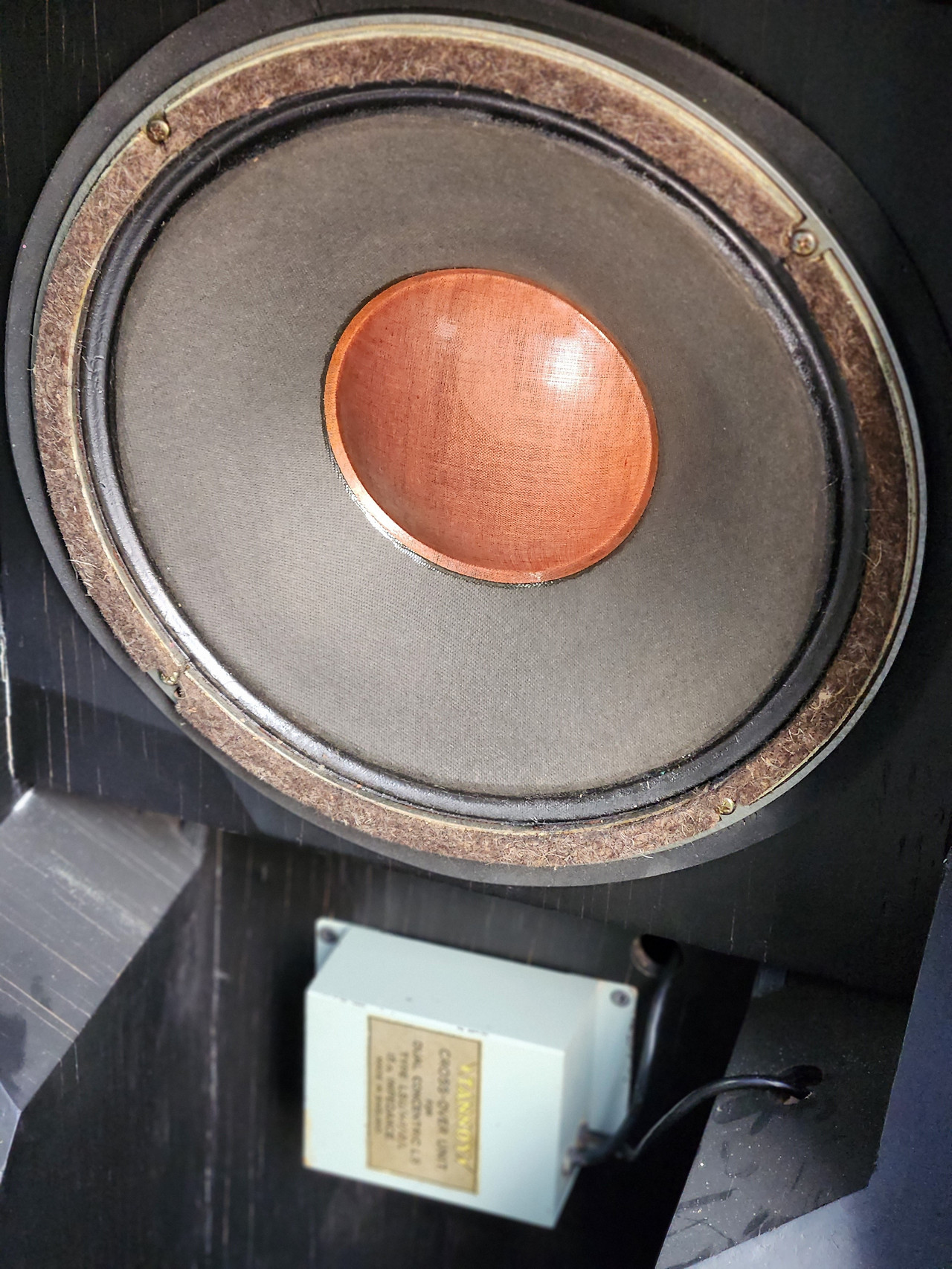 보기드믄 영국 Tannoy 탄노이 사의 Red Monitor 레드 모니터 12 빨간배꼽 스피커 입니다 제일케이스 Grf