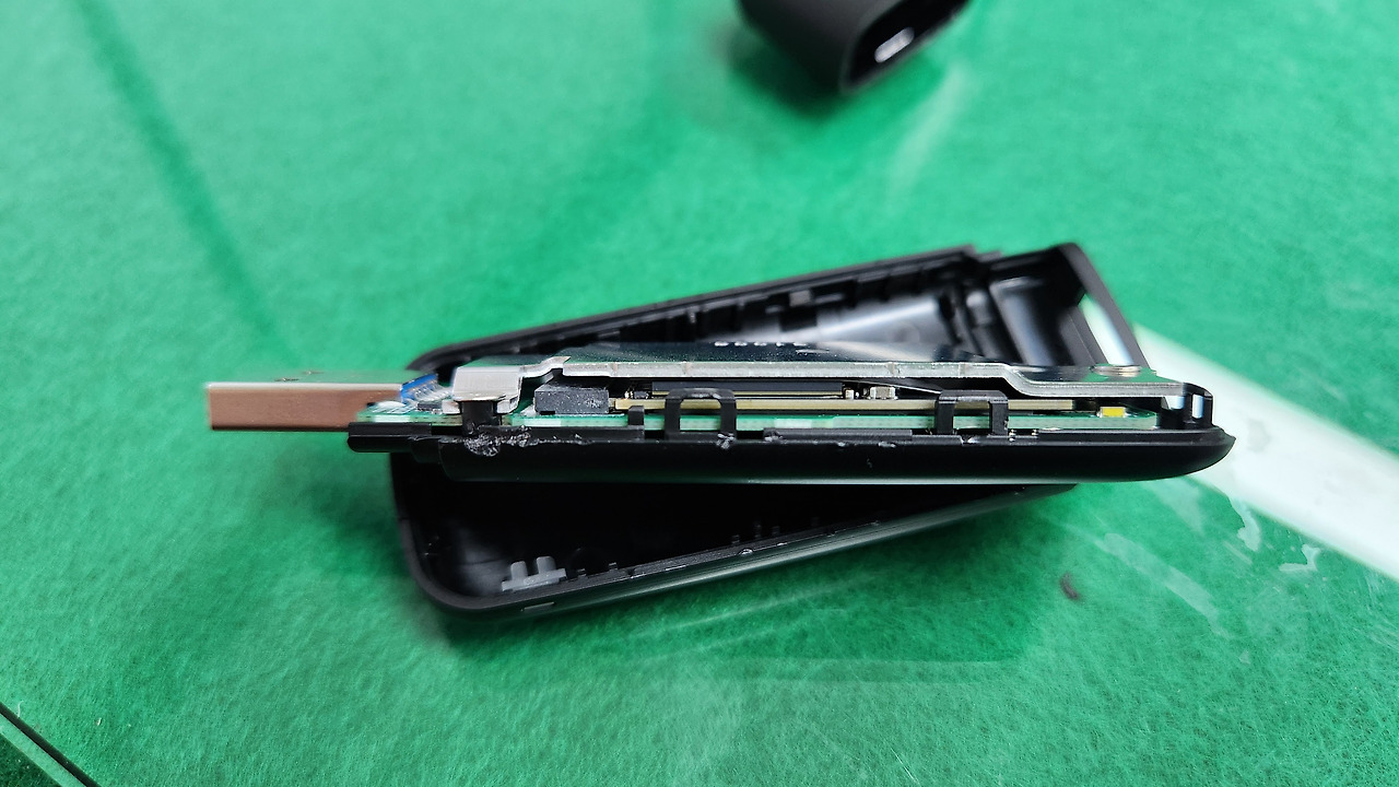 SK Hynix 외장SSD Tube T31 1TB 제품 분해