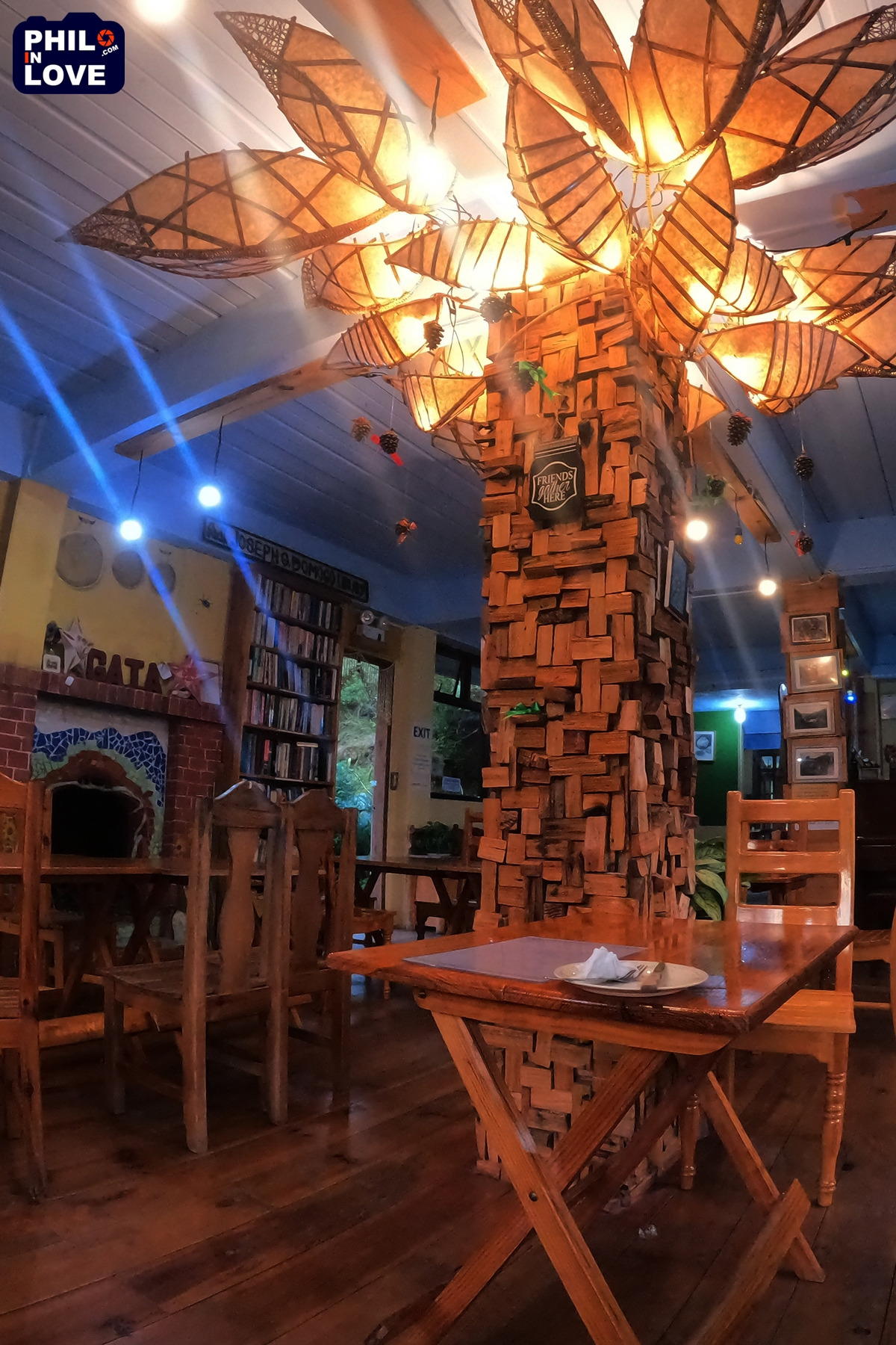 필리핀 사가다 여행 가이아 카페gaia Cafe에서의 뜨거운 사가다 커피 한 잔
