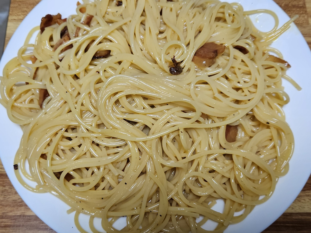 콴찰레 까르보나라 스파게티