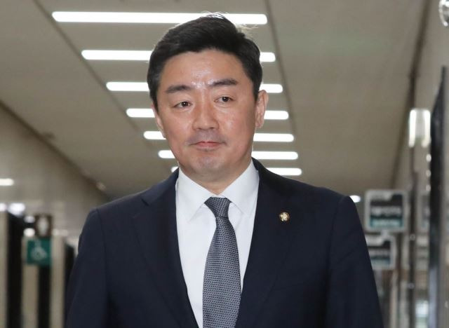 강훈식 국회의원 프로필 나이 고향 부인 학력 지역구 비서실장 임명까지