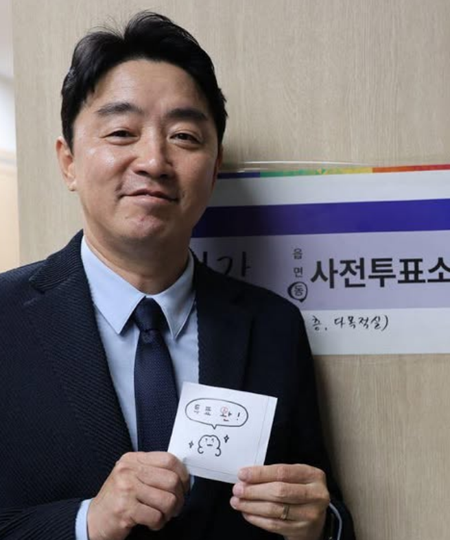 강훈식 프로필 완벽 분석 비서실장 국회의원 지역구 부인 박문성 수박 논란까지 총정리