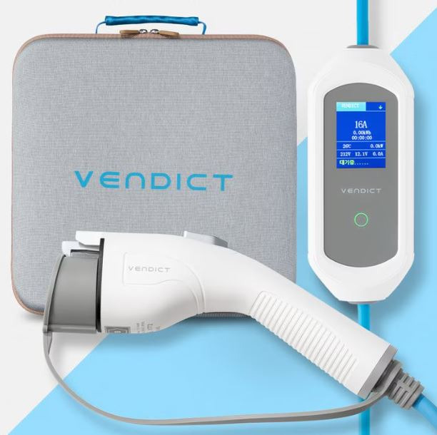 "여행 중에도 완벽하게! 휴대용 전기차 충전기"