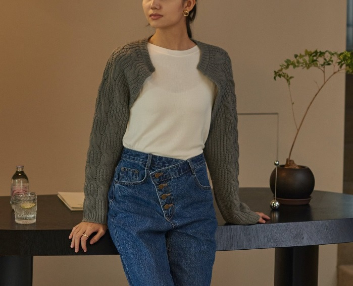 영화 더 문 시사회 갈소원 가디건 정보 갈소원 브쥬 그레이 볼레로 가디건 착장