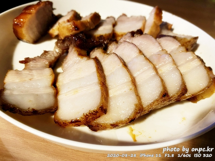 코스트코 한판 냉동 삼겹살 집에서 해동하고 손질 후 저렴하게 맛있게 먹기~ Onpc