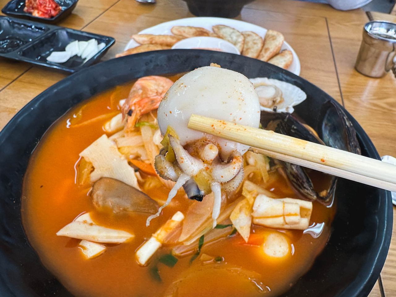 태안 윤가네 바다짬뽕 자연산 홍합이 들어간 짬뽕 맛집