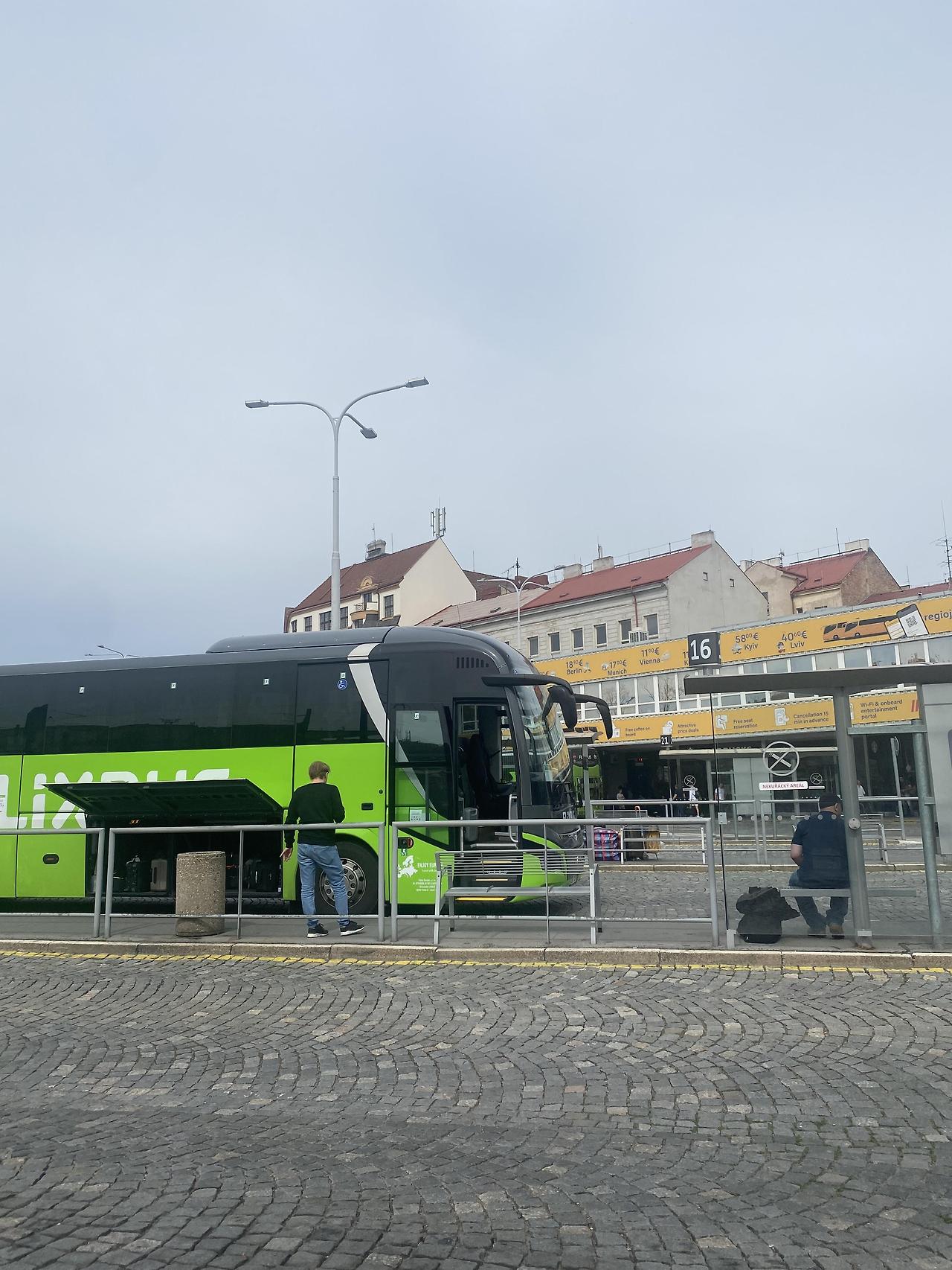 플릭스 버스 (FLIX BUS) 예약 방법 및 탑승 후기 (프라하 → 체스키 크룸로프)