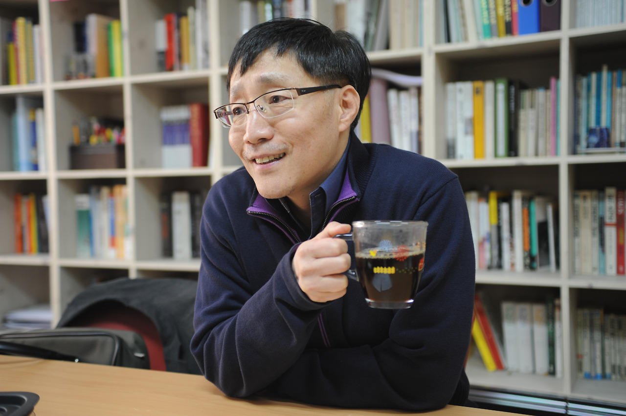 성균관대 김범준 교수 프로필 유튜브 과학을 보다 정영진 진행자 출연진 결혼 부인 자녀 나이 통계물리학자 세광고 서울대 학력