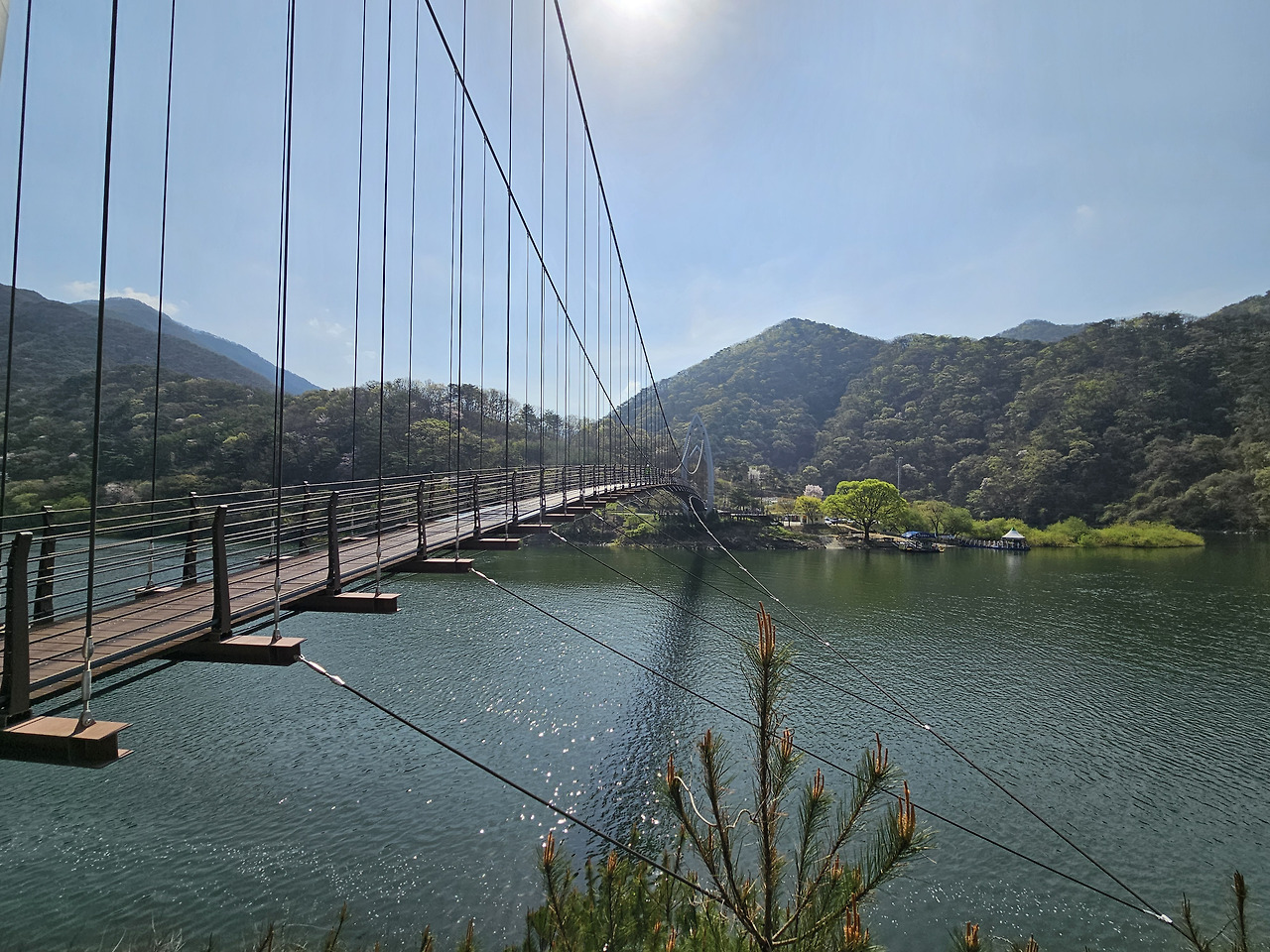 괴산가볼만한곳 괴산호 연하협구름다리 괴산 산막이옛길
