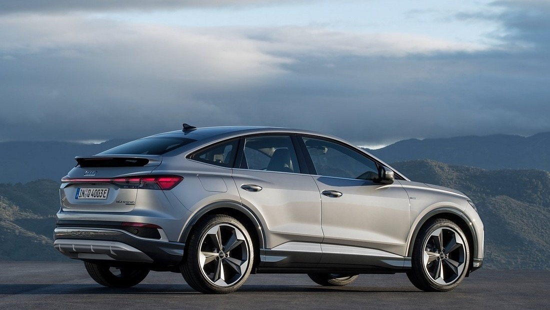 아우디(Audi) 2022 Q4 e-트론, e-트론 스포트백 충전 비용 비교 - 전기차