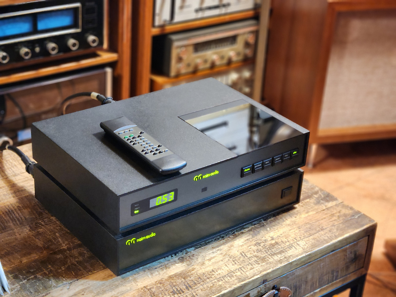 영국 Naim Audio 네임오디오 사의 레퍼런스 Na Cds1 시디 플레이어 입니다 신품픽업 정검완료 블랙번디 A급 리모컨