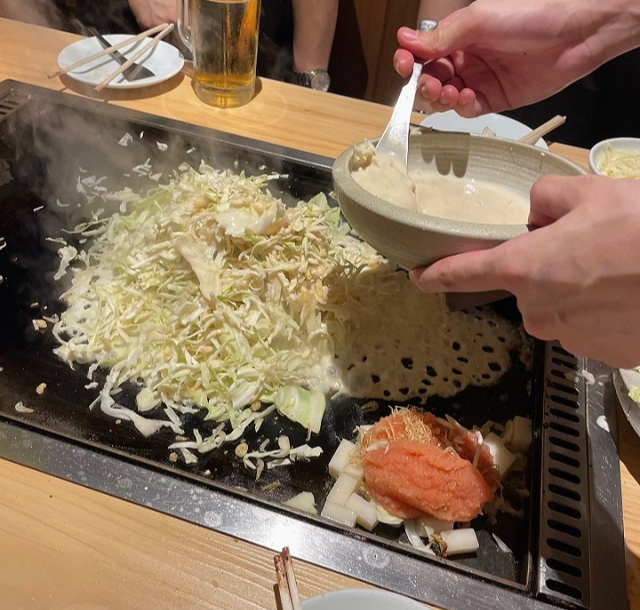 숨 막히는 여름 더위와 웨이팅이 기다리는 도쿄 시부야 몬자야키 맛집 츠키시마 몬자 쿠우야