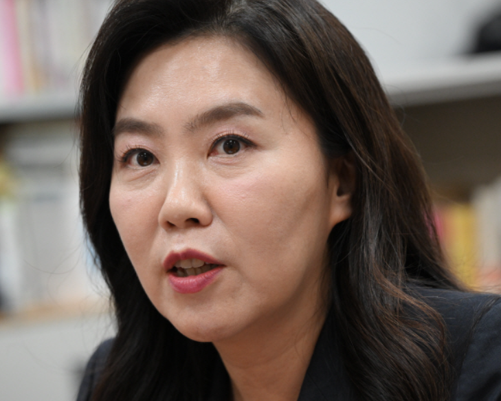 강유정 국회의원 교수 프로필 나이 영화 평론가 결혼 남편 대변인