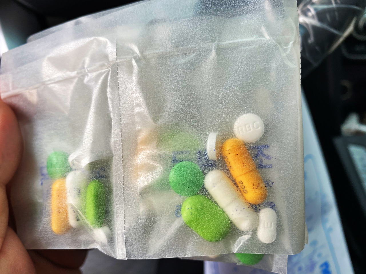 티스도리닷컴 위염장염주사 세방약 여덟개