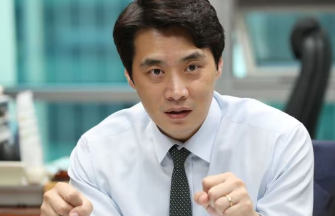 한준호 국회의원 프로필 아나운서 부인 키 학력 재산 지역구 총 정리