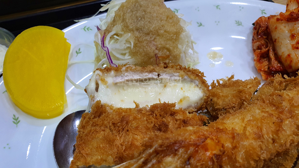 오롯이먹다16 묵동 맛집 진라멘 병규돈까스 먹골역 스타벅스