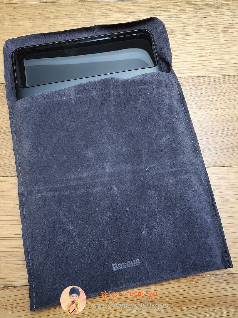 노트북까지 충전하는 베이스어스 블레이드 100w 20000mah 보조배터리