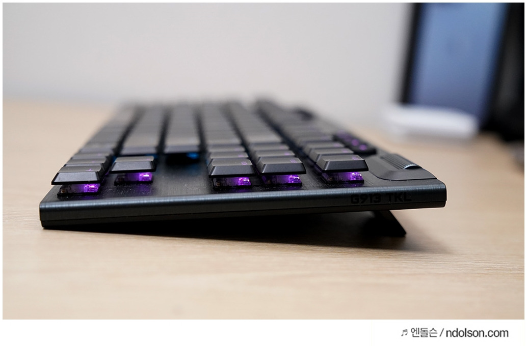 게임 할때 최고인 기계식 키보드 로지텍 G913 Tkl 후기